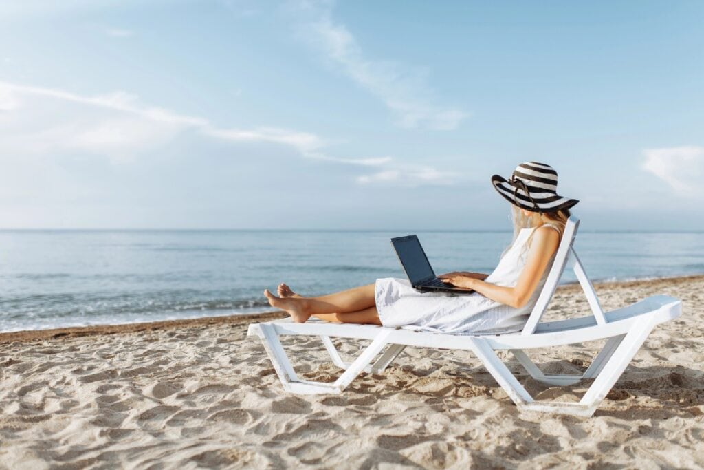 Working Remotely in Spain for a US Company: Your Complete Guide 2025